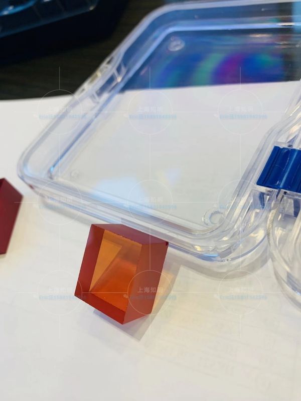 Al2O3 Single Crystal Hardness 9.0 Colored Sapphire Lens